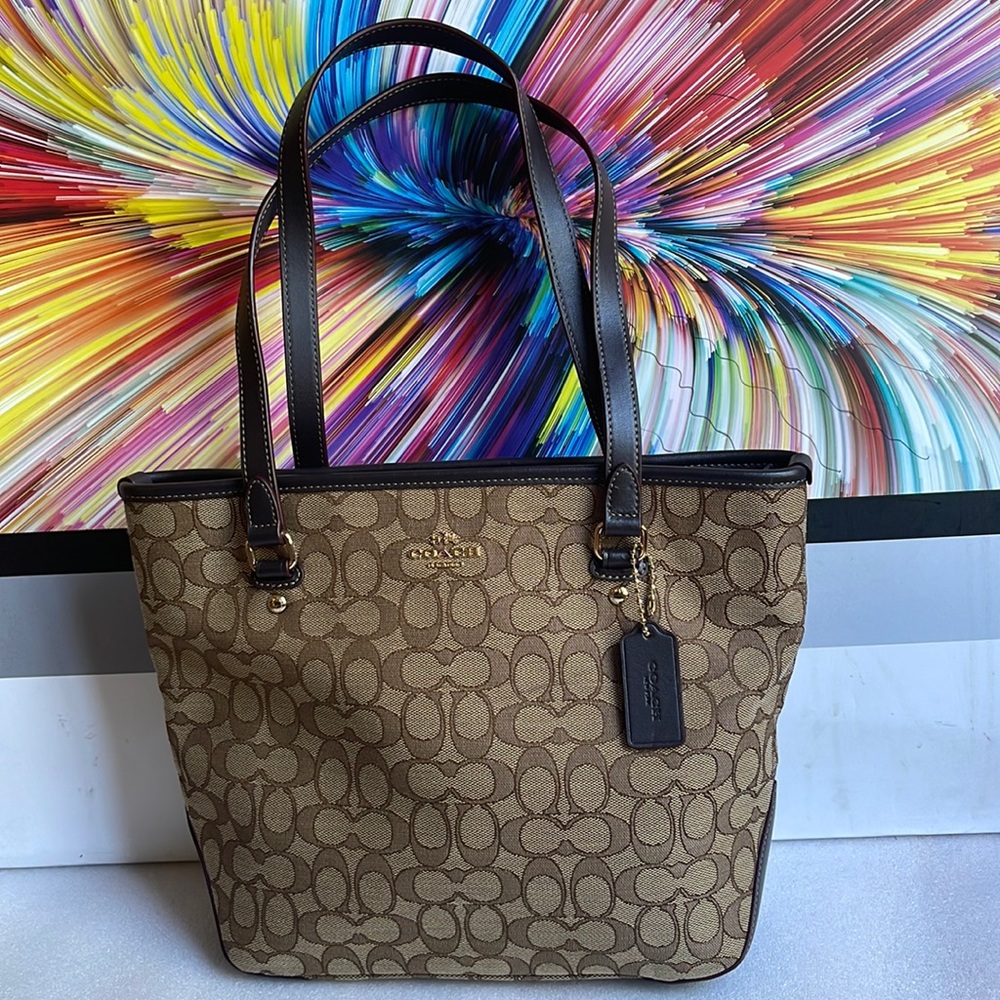 Coach Outline Signature Zip Tote Bag Size: Medium - Gem